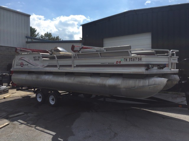 1996 24' Party Barge Pontoon