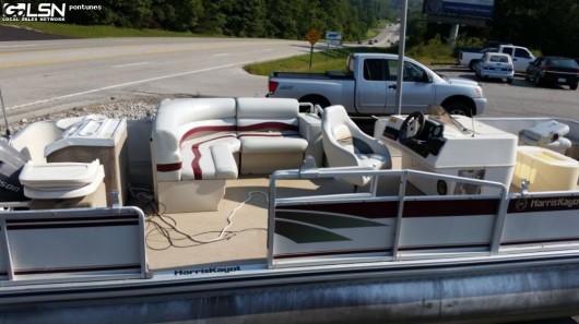 2000 Harris Fishing Pontoon